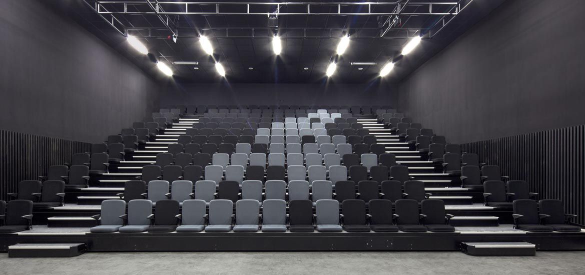 Dimensions Des Gradins Télescopiques