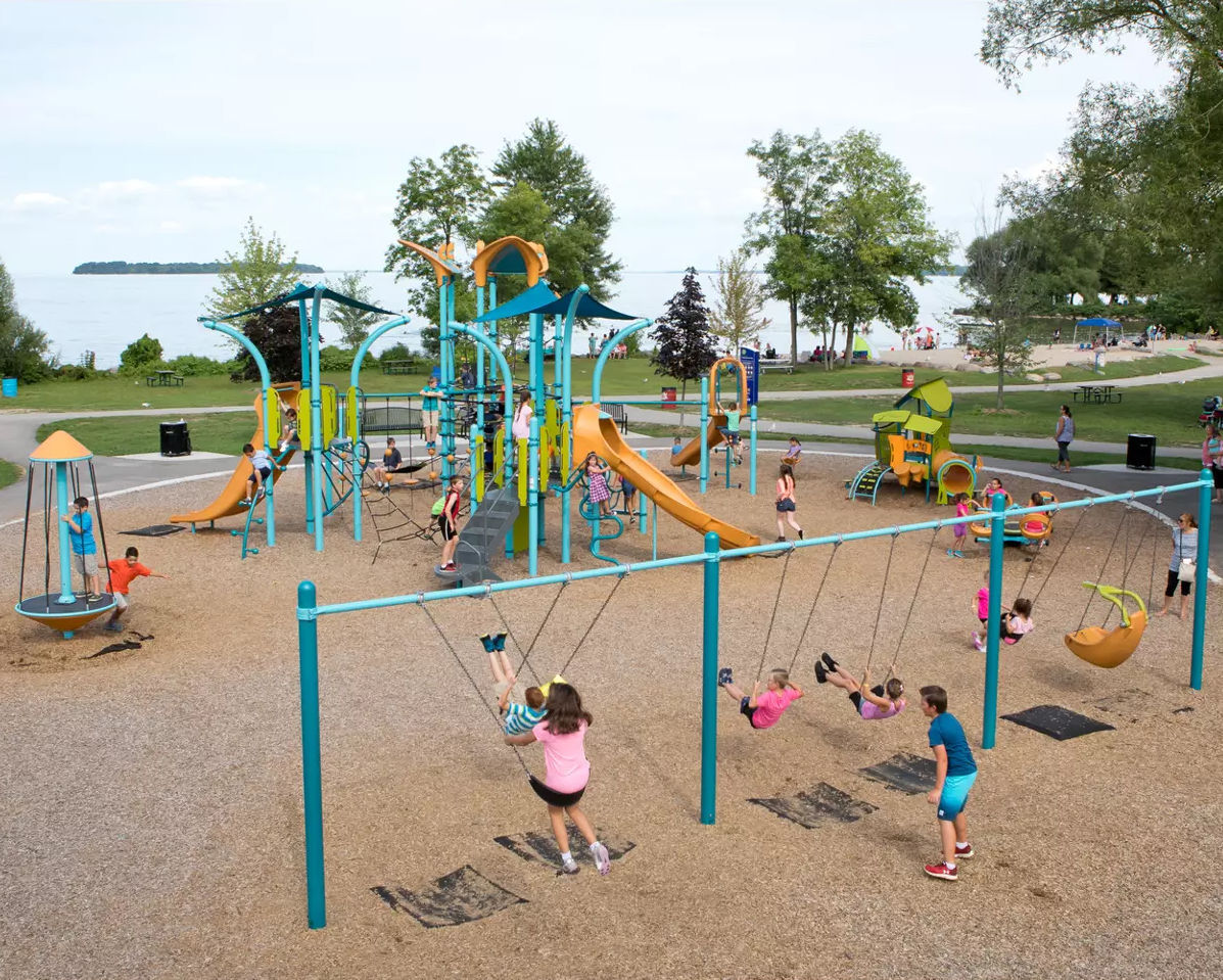 Structure de jeu pour aire de jeux - Design 7162 - LANDSCAPE STRUCTURES ...