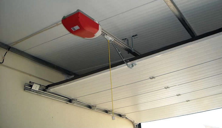 Automatisme d'ouverture pour porte de garage - AGM