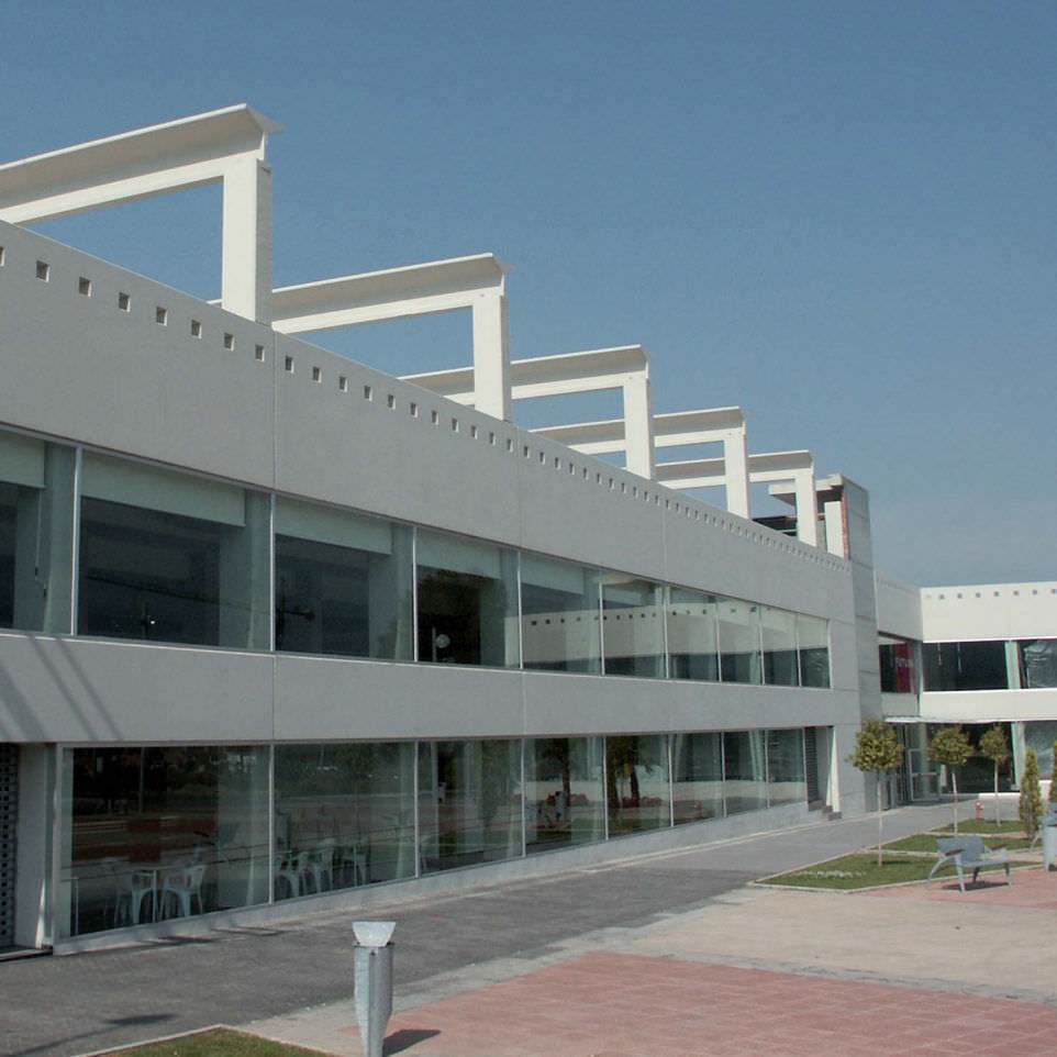 Mur-rideau en panneaux - PRETERSA PRENAVISA - en béton préfabriqué