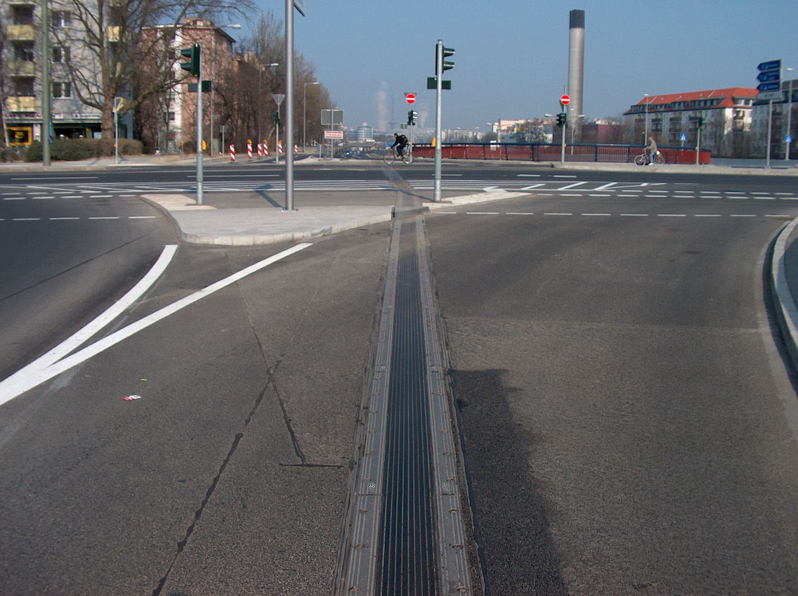 Joint de dilatation en élastomère / en acier / pour construction de pont / carrossable - TENSA ...