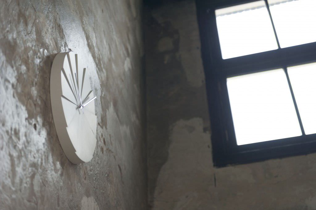 Horloge contemporaine - SCOPE : LT30005 - LEFF amsterdam - murale ...