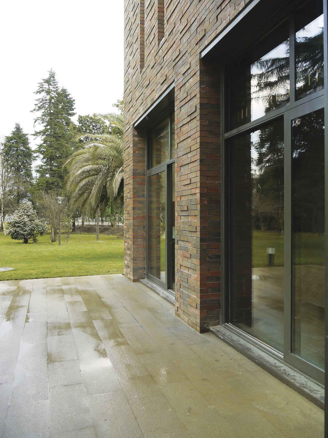 Brique spéciale / pour façade / rouge - BULLNOSE : OT - Isiklar ...