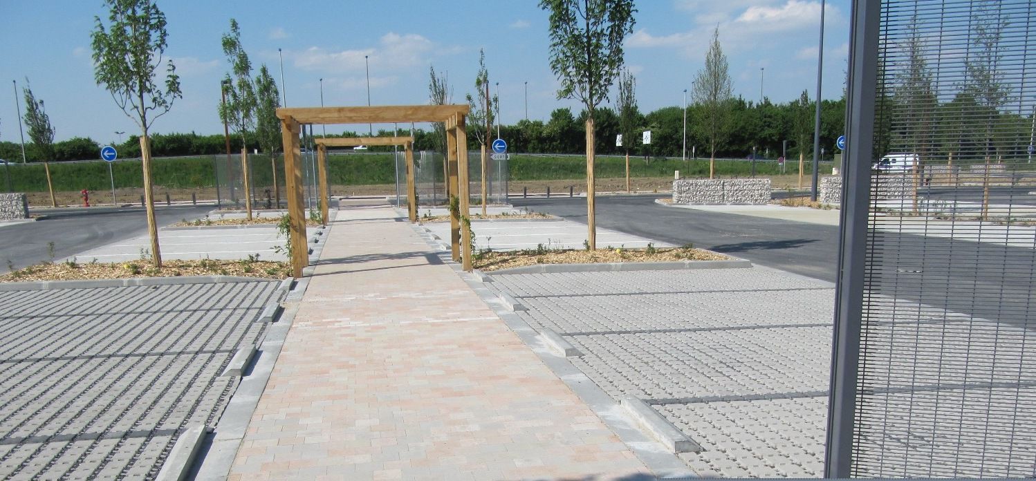 Pavé drainant - PERFORA - Bleijko - en béton / carrossable / pour piétons