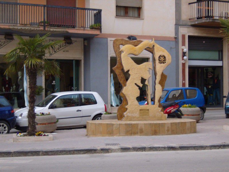 Sculpture en pierre naturelle - Vincenzo Greco - pour espace public