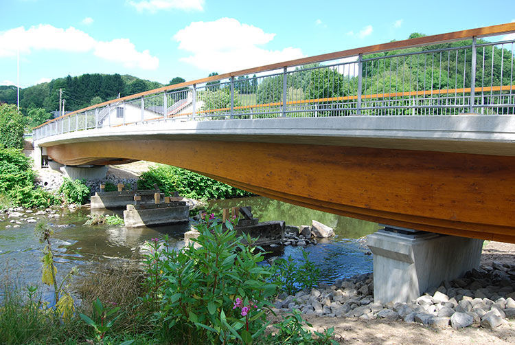 Pont en bois - AGGERBRIDGE, LOHMAR - TiComTec - en béton / à poutres ...