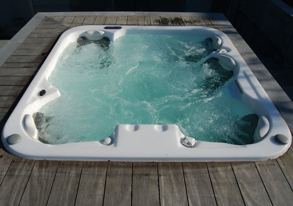 Spa encastrable - CONFORT 2.3 - AWD - hors-sol / rectangulaire / 5 places