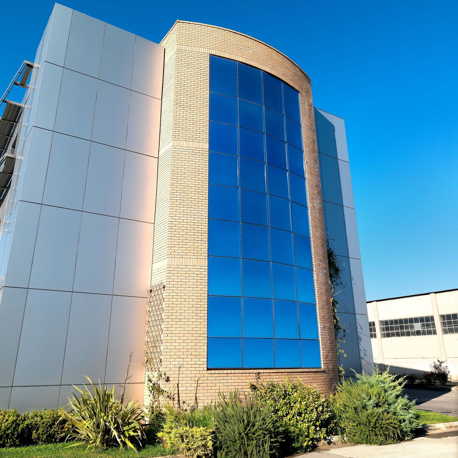 Mur-rideau en aluminium et en verre - 4000 - Europa Profil Aluminium SA ...