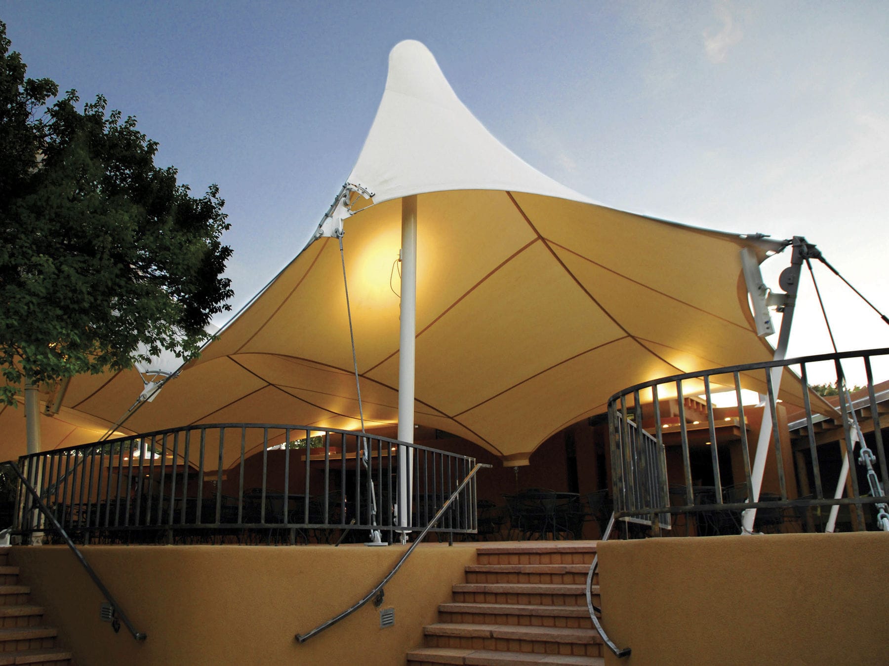 Membrane architecturale en PTFE - SANTA FE OPERA HOUSE & CANTINA ...