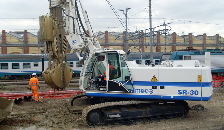 Foreuse à moteur diesel - SR-30 - SOILMEC S.P.A. - rotative / fond de ...