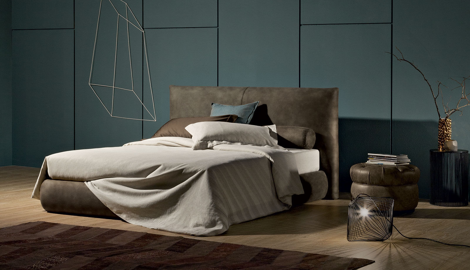 Lit double - FEELING - OGGIONI - contemporain / tapissé / avec tête de lit