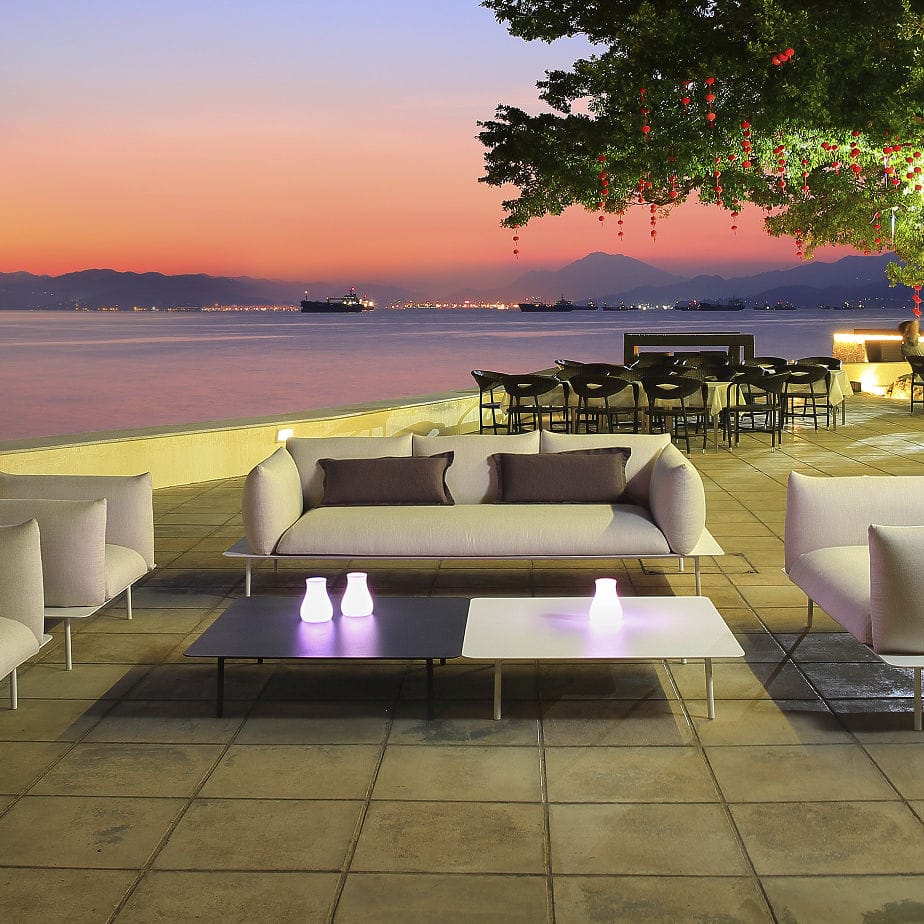 Table basse contemporaine - KONA - IVINI - en aluminium / avec ...