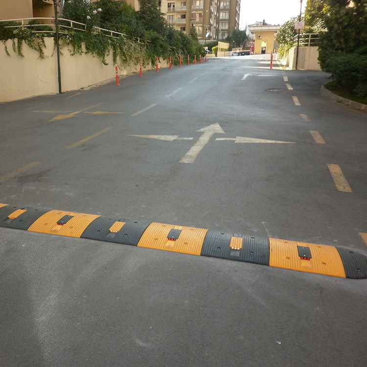 Ralentisseur pour espaces publics - STOP GRUP GÜVENLİK SİST. İNŞ. VE ...