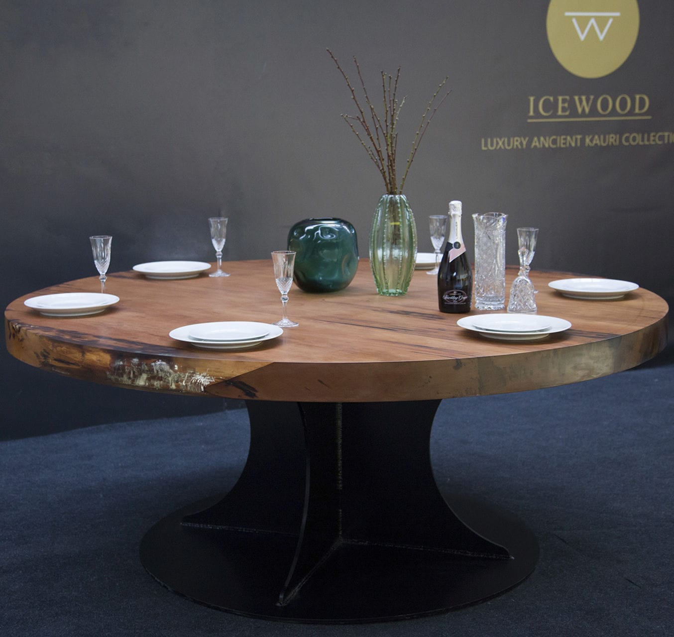 Table à manger contemporaine - Perfectly Imperfect - Icewood - en bois ...
