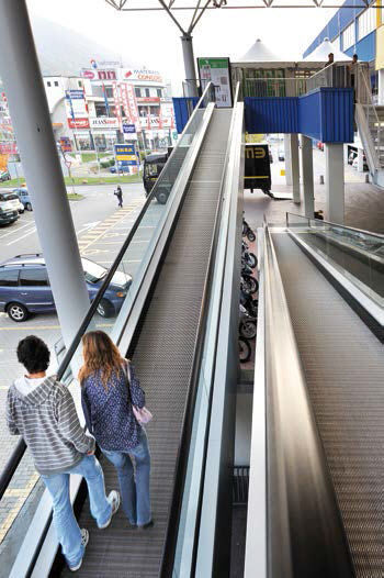 Tapis roulant incliné / d'intérieur / d'extérieur - 9500AE - Schindler