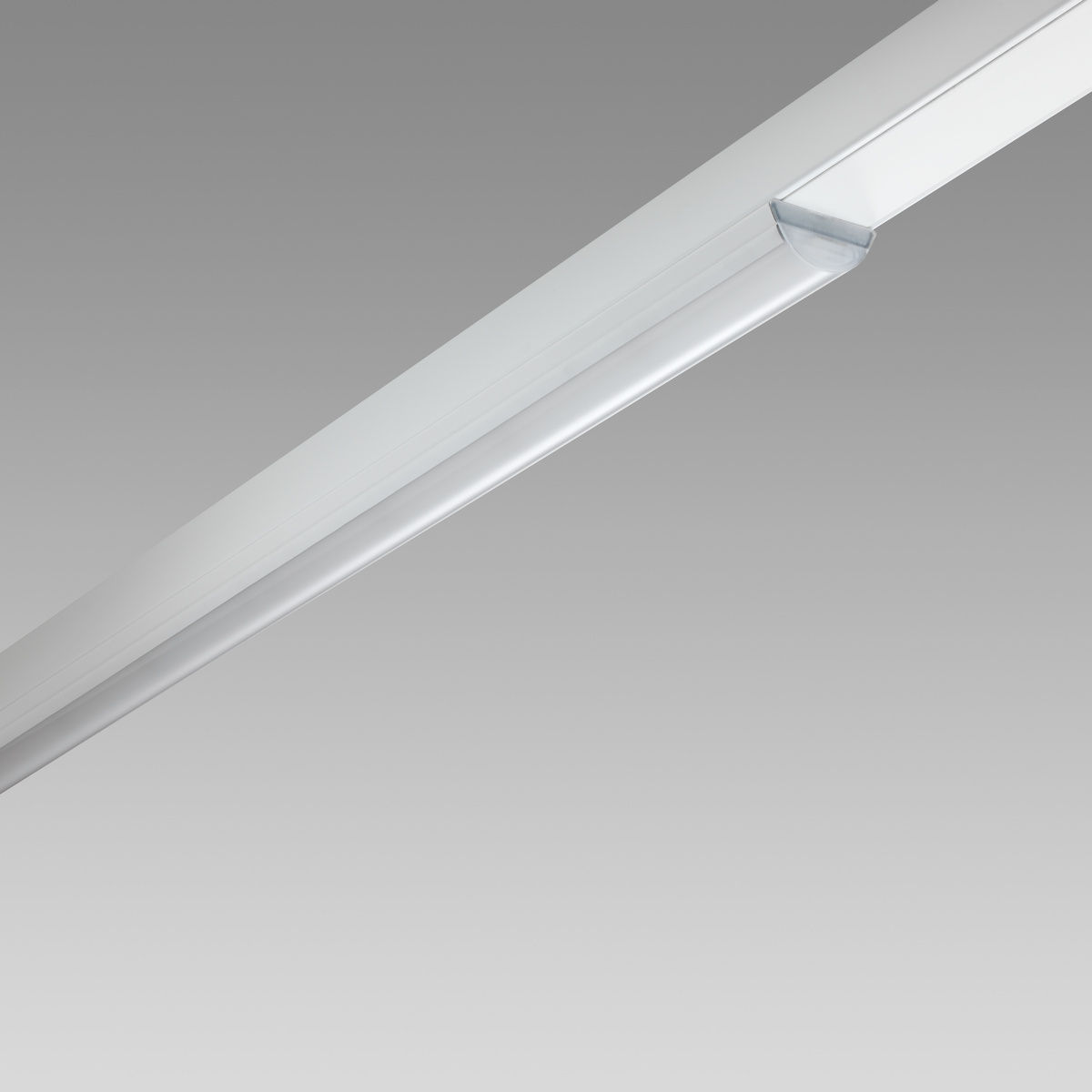 Luminaire apparent / à LED / linéaire / en métal - ICE BASIS - REGENT ...