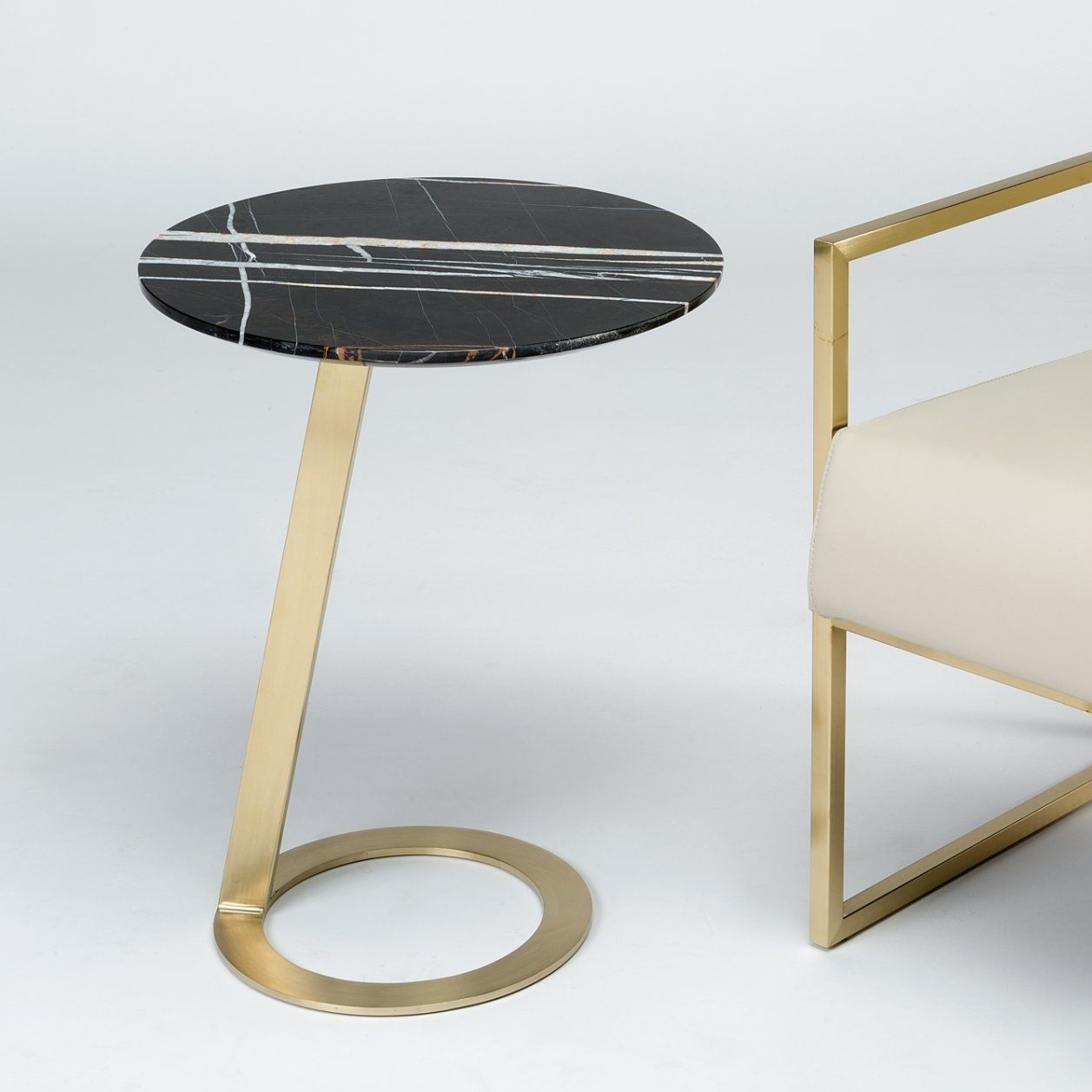 Table d'appoint contemporaine - LOOP - Stone International - en pierre ...