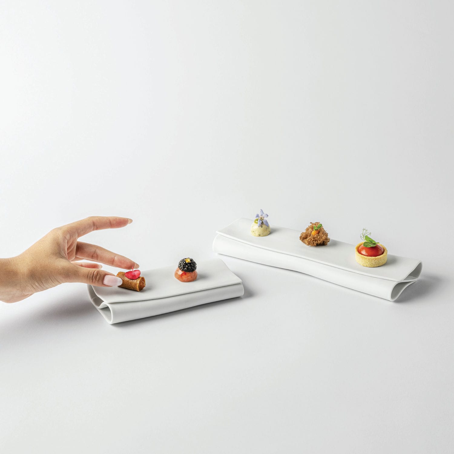 Assiette plate - AZIONI.10 - ROYALE S.R.L. - rectangulaire ...