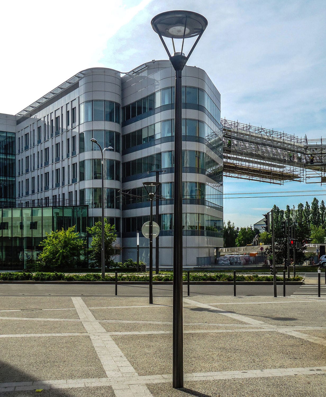 Lampadaire en fonte d'aluminium - ELYXE - ECLATEC International - urbain / de jardin / contemporain