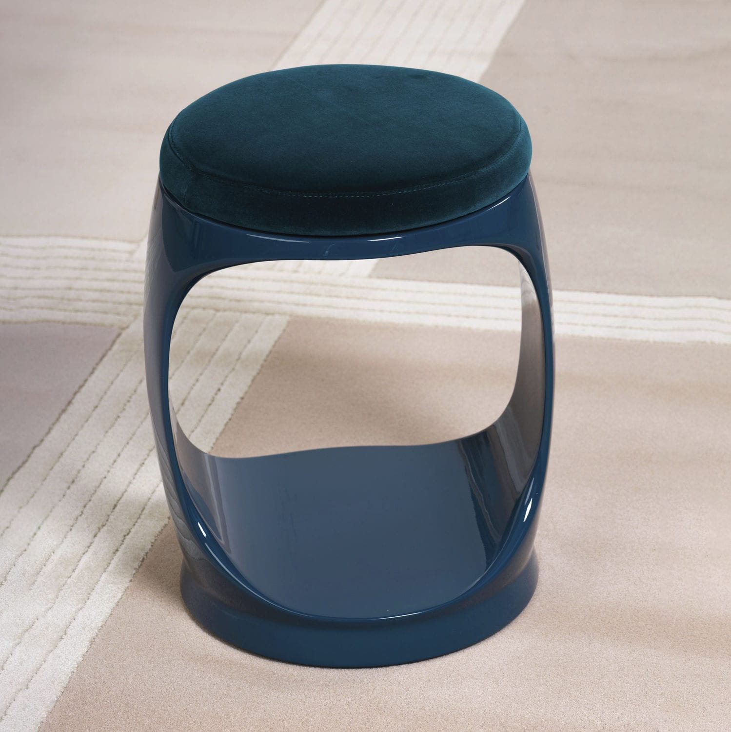 Tabouret contemporain - Signet Ring B10015 - Softicated - en velours / avec piètement en ...