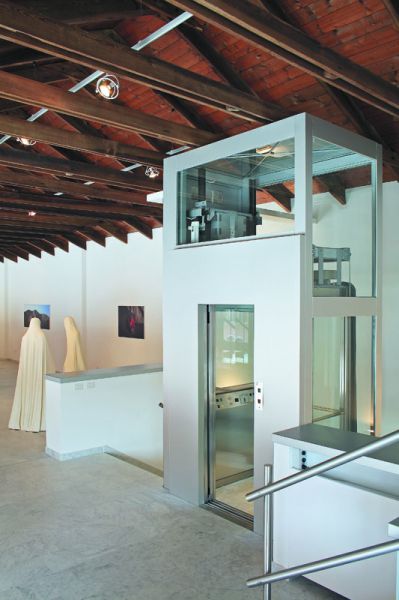 Ascenseur électrique - TRACTION - Platform Lift Company - pour le ...