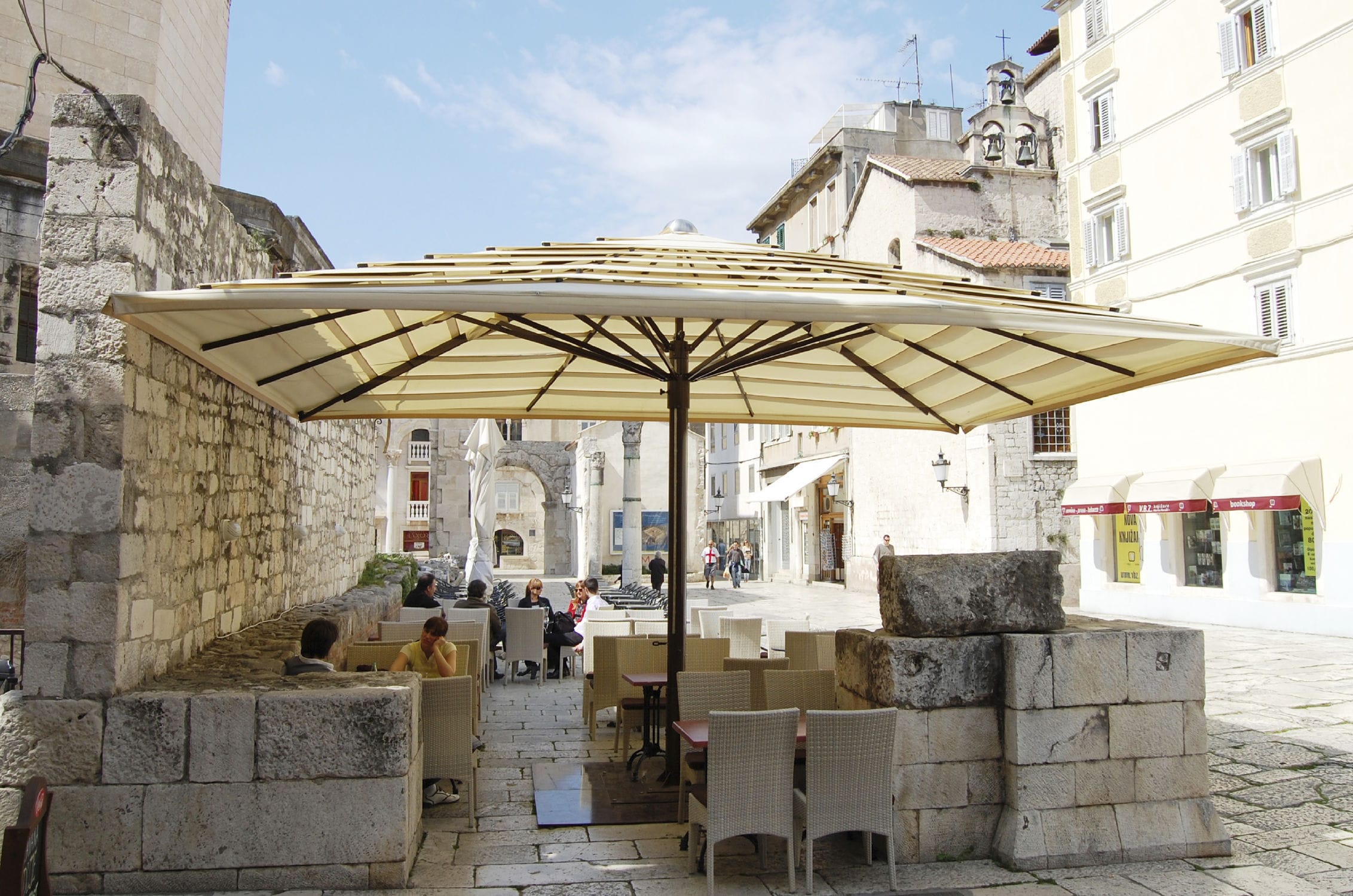 Parasol professionnel - BIG FRIEND - Edengarden Patio Umbrellas - en ...