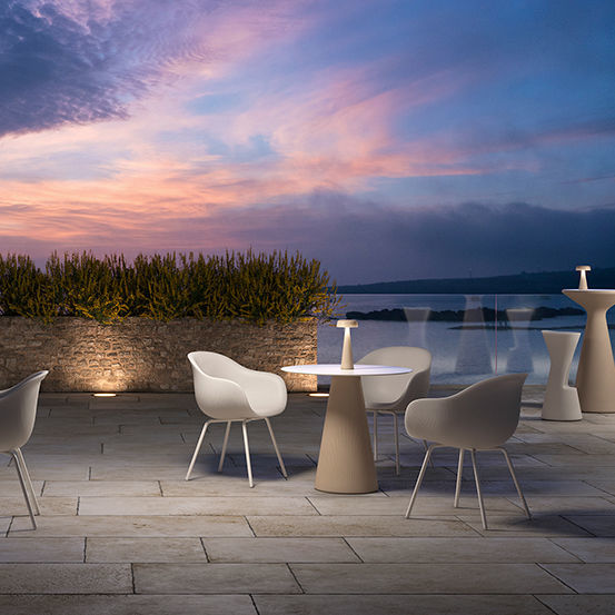 Chaise contemporaine - fade - PLUSt COLLECTION - d'extérieur / en polyéthylène / avec piètement ...