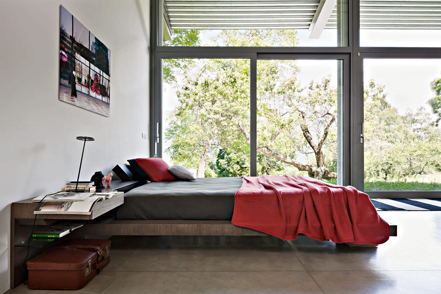 Lit double / contemporain / avec tête de lit inclinable / en cuir ...