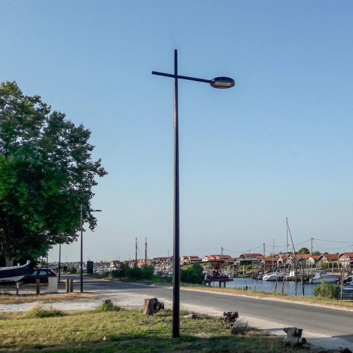 Lampadaire urbain - Tsana X - Eclatec - contemporain / en aluminium / avec diffuseur en verre trempé