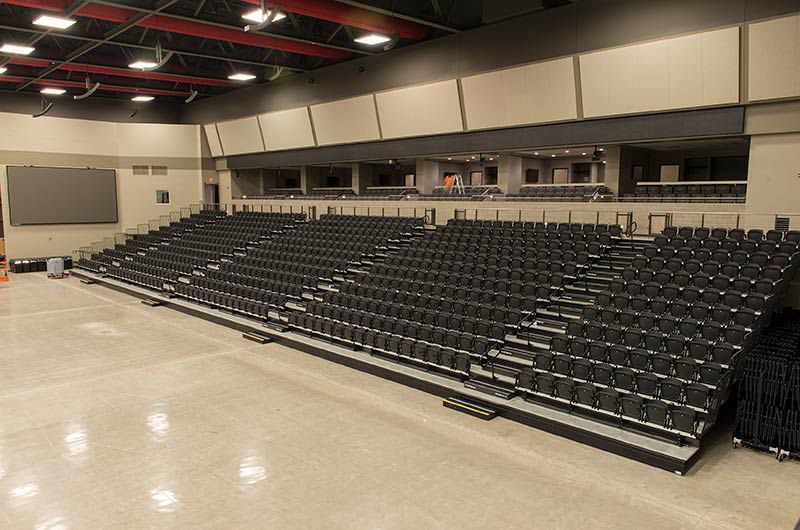 Gradin télescopique / avec fauteuil escamotable - INTEGRA - Irwin Seating