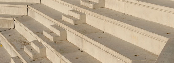 Gradin préfabriqué - Bison - en béton armé
