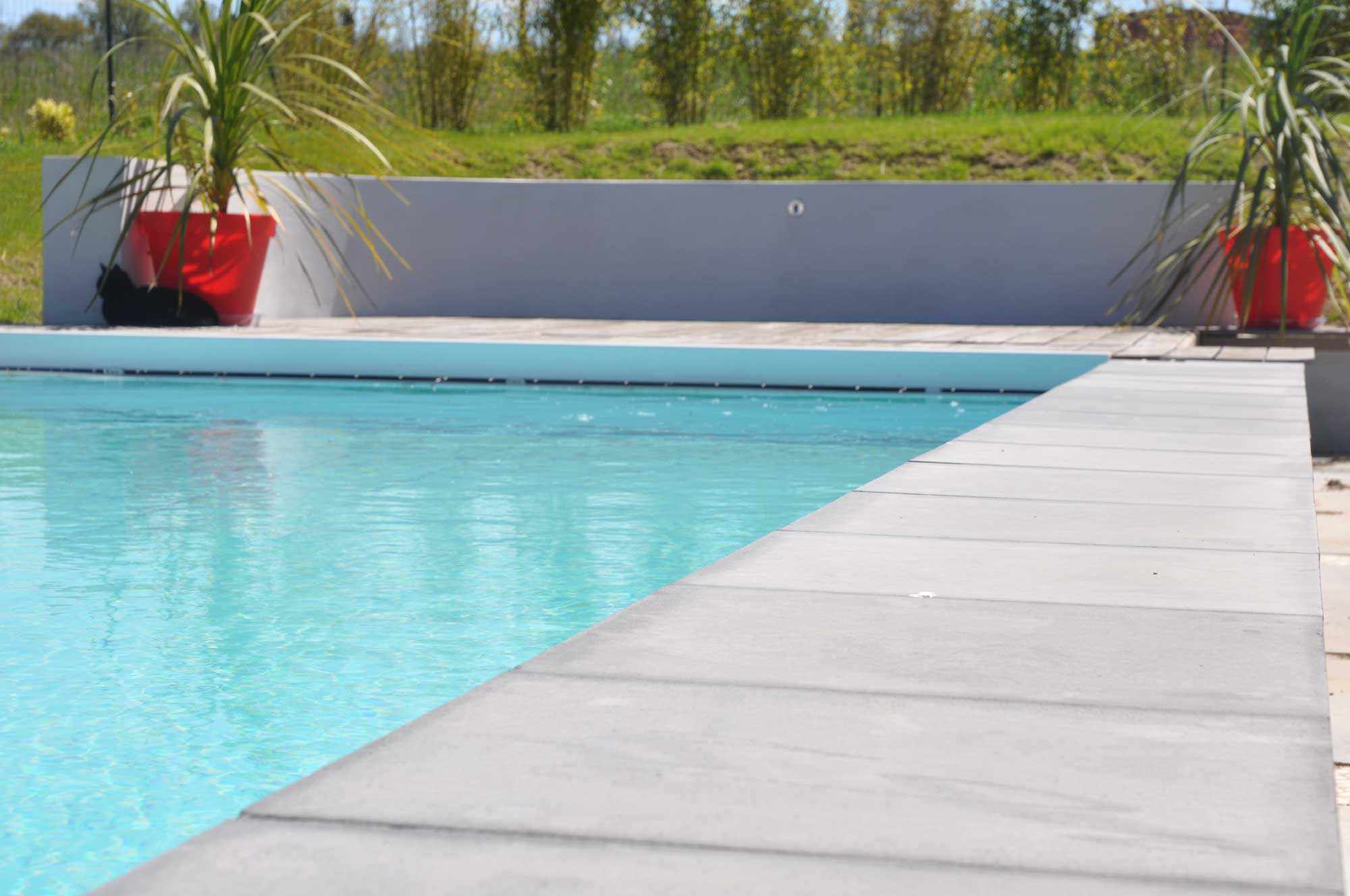 Piscine Beton Margelles Et 01600 Sainte Euphemie Piscine Maçonnée