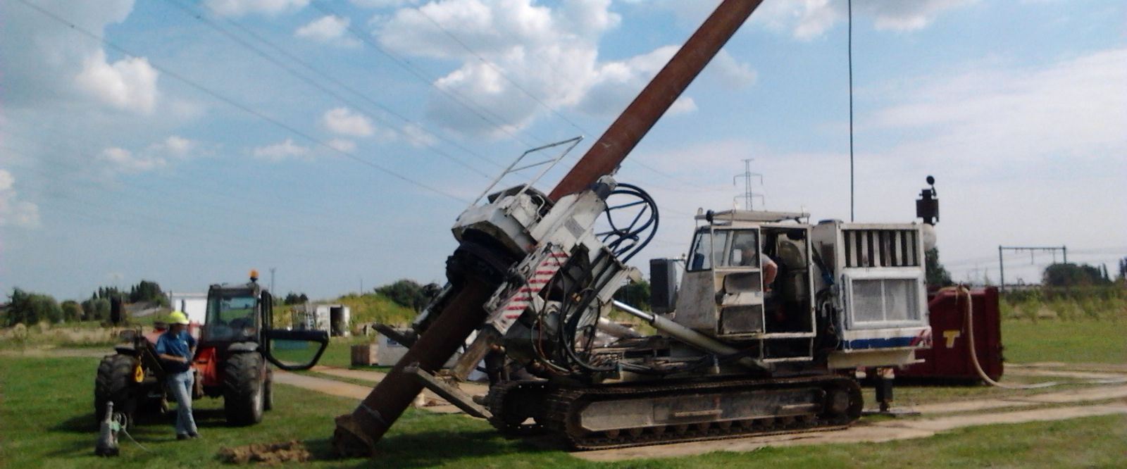 Pieu vissé / hélicoïdal / en acier / de fondation - SCREWED TUBE ...