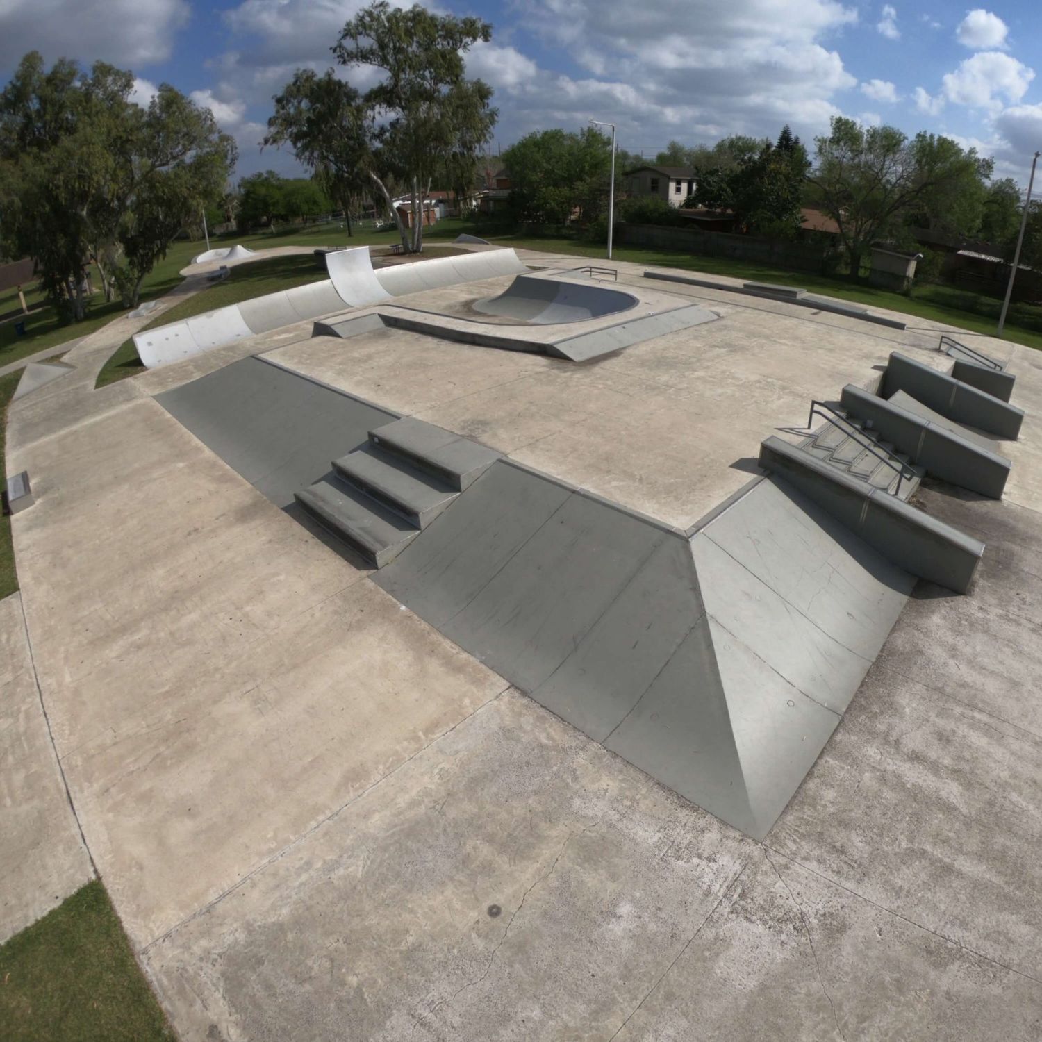 Demi-pyramide pour skatepark - BROWNSVILLE, TX - World Skate Parks