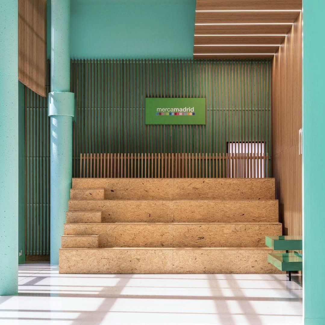 Gradin en bois - Grupo GUBIA