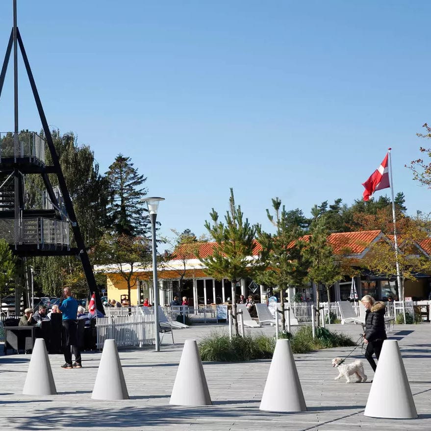 Borne de protection - CHICANE - Concept Urbain - en béton armé / en ...