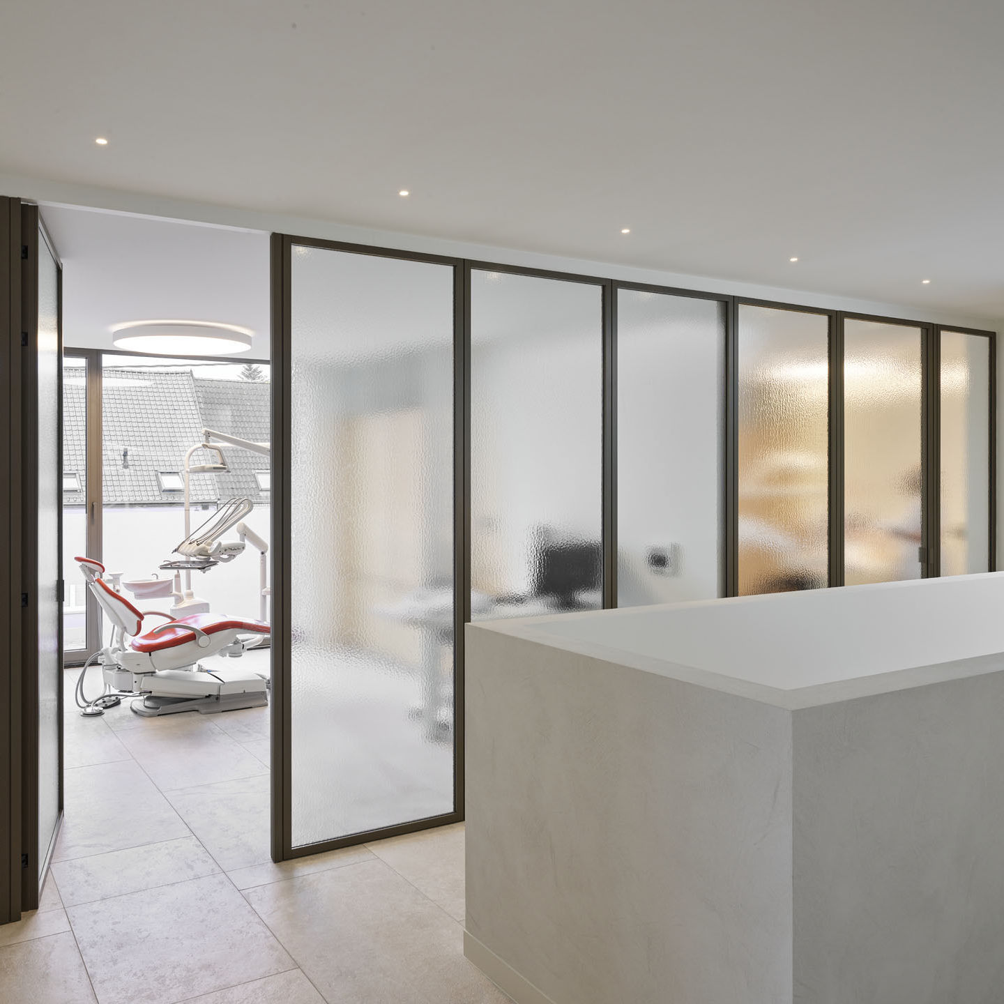 Cloison fixe - Fixed wall with swing door - ARLU - en verre / en ...