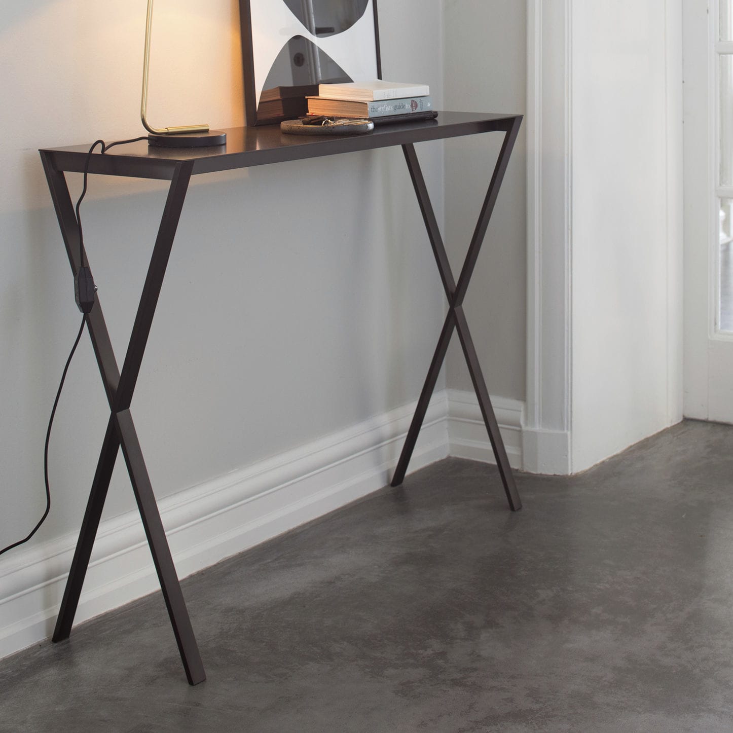 Console contemporaine - LAX - more - en noyer / en bois massif / en acier