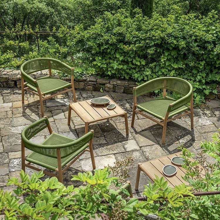 Table basse contemporaine - Kilt - Ethimo - en teck / avec piètement en teck / carrée