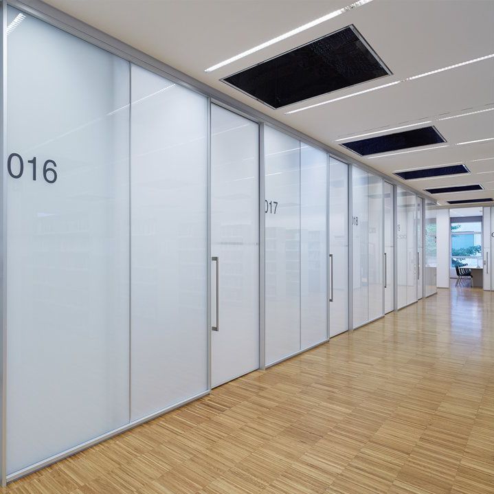 Cloison fixe - RP - UNIFOR - modulaire / vitrée / en aluminium