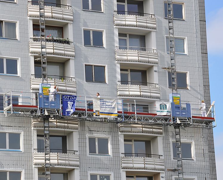 Plateforme élévatrice de travail - MCP - GEDA GmbH - pour façade / pour ...