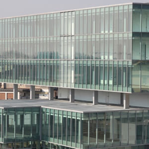 Mur-rideau en panneaux - METRA Building - en verre / décoratif ...