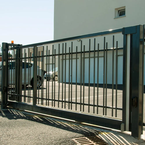 Portail roulant - PRIMADESIGN™ - NORMACLO - en acier / à barreaux ...