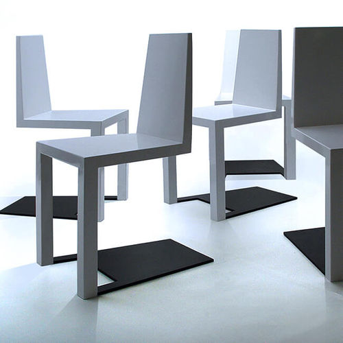 Chaise design original - SHADOW - Duffy London - en noyer / en acier ...