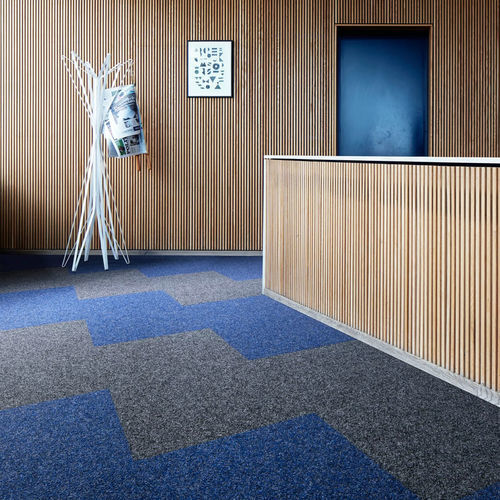 Moquette en dalles - SUPERFLOR II - Interface - tuftée / en polyamide ...