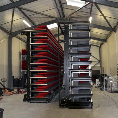 Gradin télescopique - EURÊKA - MASTER INDUSTRIE - droit / avec fauteuil ...