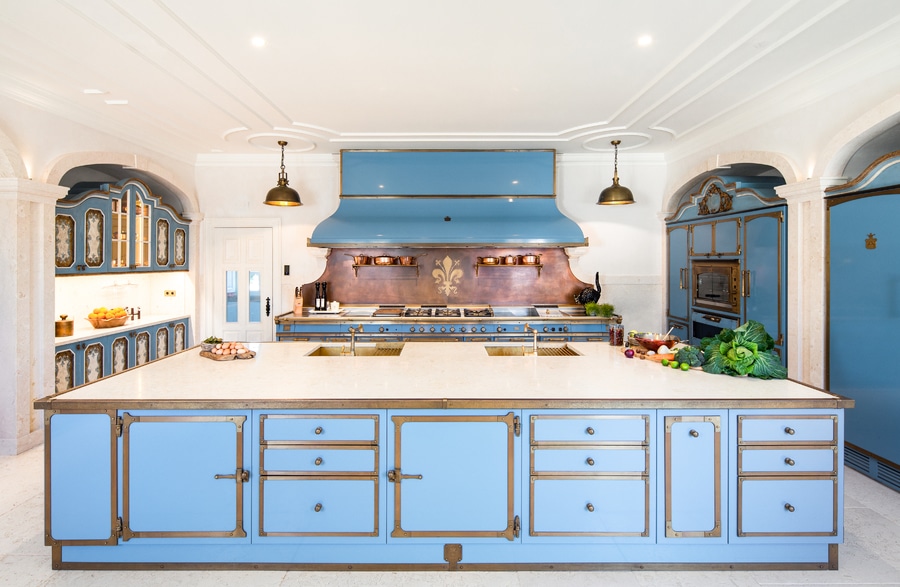 Officine Gullo présente le nouveau projet "Pastel Blue and Burnished ...